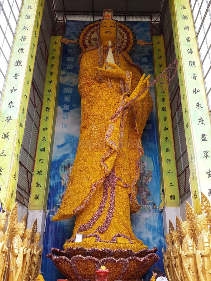 Goddess of Mercy Statue editorial photography. Image of high - 55059997