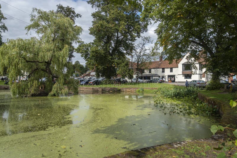 Godstone Green Pond, UK editorial photography. Image of britain - 223987867