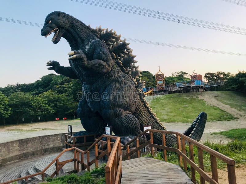 Godzilla statue in Japan editorial photo. Image of park - 279937766
