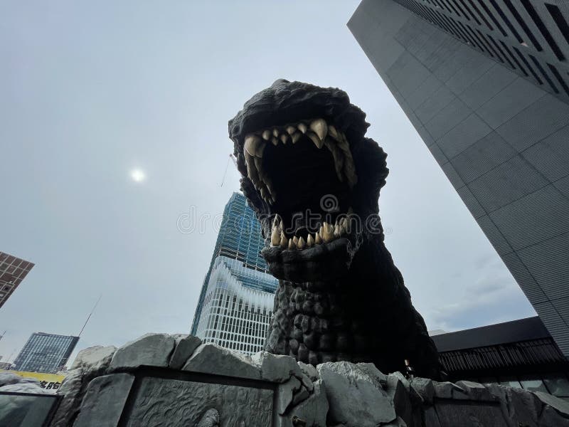 Godzilla statue in Japan editorial photo. Image of park - 279937766