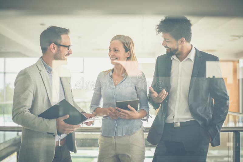 Goed Een Slecht Plan Symbool. Mannetjeshand Omdraait Houten Blokjes En ...