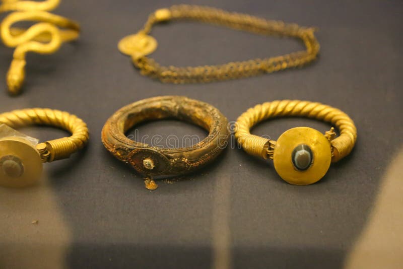 Gold Accessory of Douch Treasure - Egyptian Museum Editorial Image ...