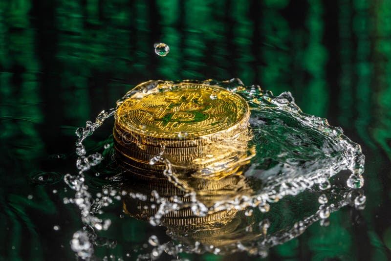 Gold Bitcoin Coin Falling To Water. Bitcoin and Water Splash Stock ...