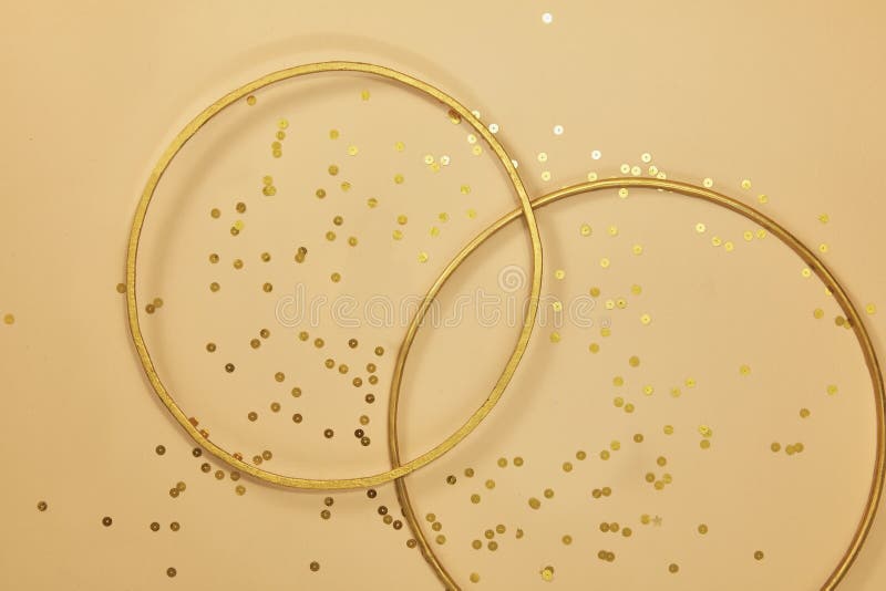 Type Jewelry Face Shape Stock Photos - Free & Royalty-Free Stock Photos ...