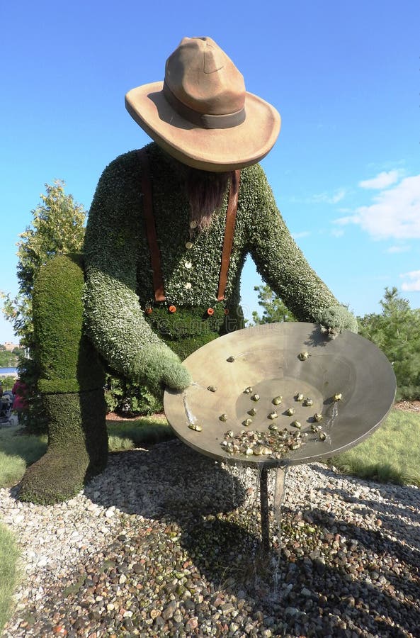 Gold digger editorial photo. Image of cambodia, gold - 99789406