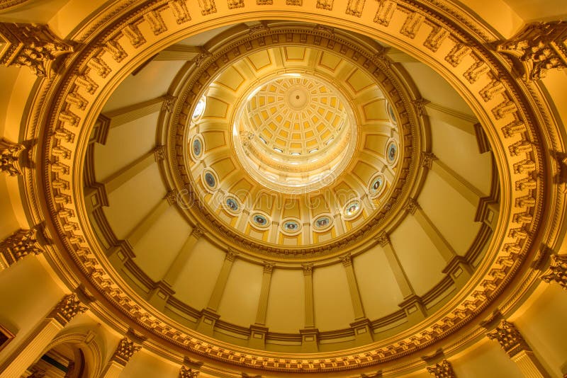 Gold Dome Of Georgia Capitol Stock Image - Image of capitals, city ...