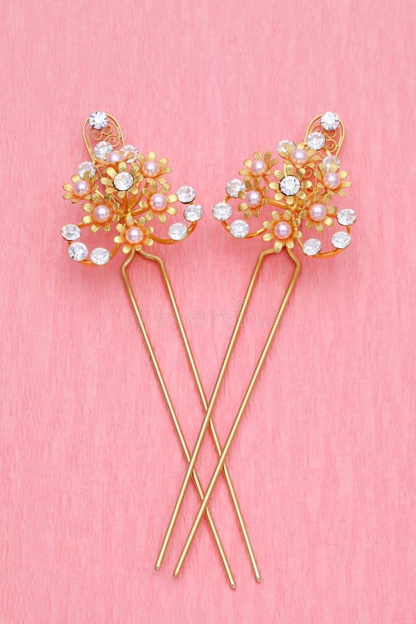 Gold hairpin stock image. Image of flower, expensive - 39145421
