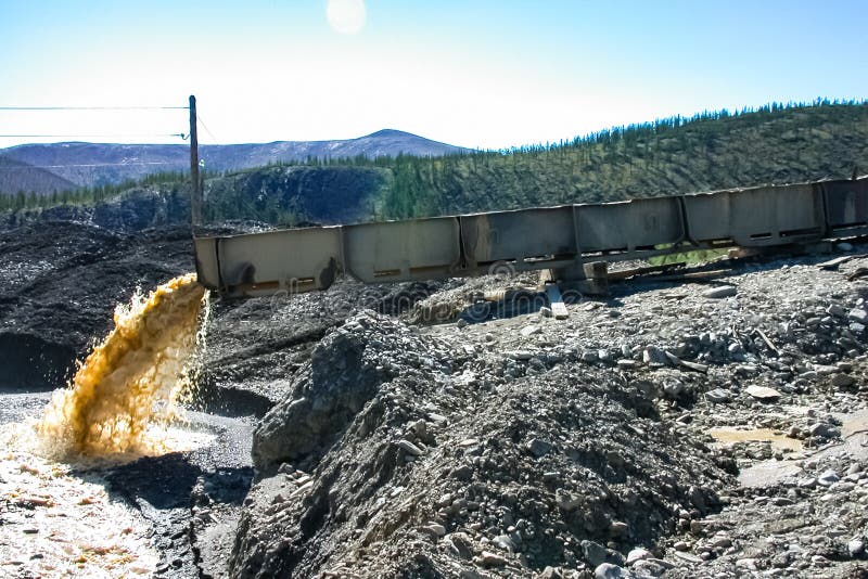 Raw Gold Ore Stock Photos - Download 1,321 Royalty Free Photos