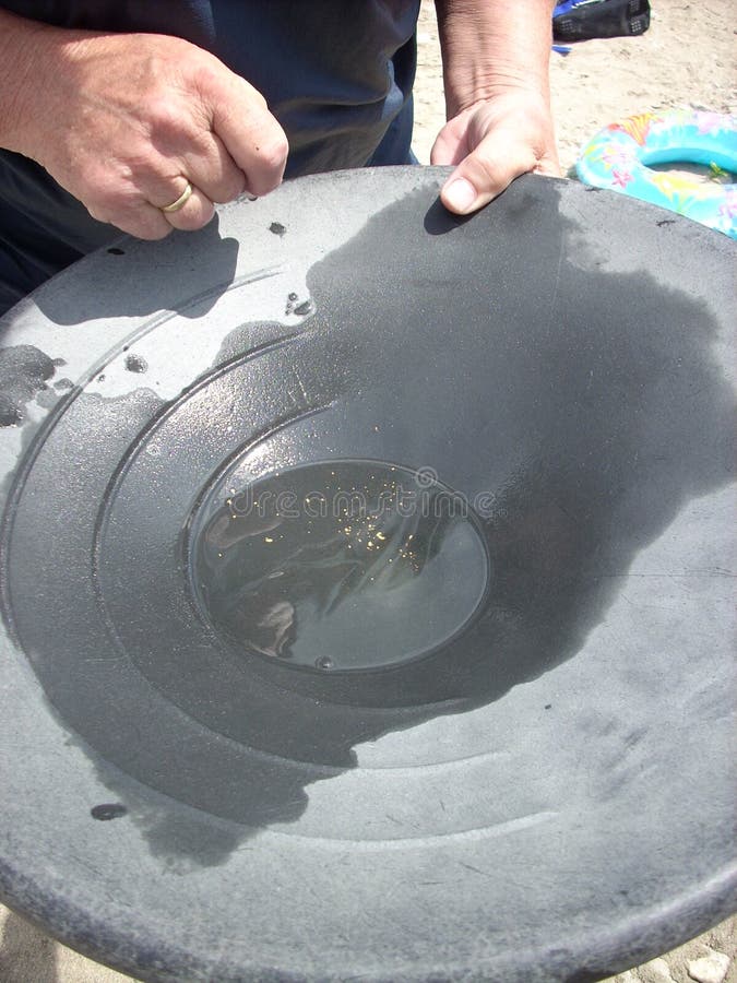 Gold pan stock image. Image of metal, fever, natural - 31482233