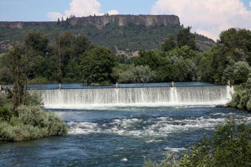 Gold Ray Dam - Oregon stock image. Image of waterfall, rogue - 946683