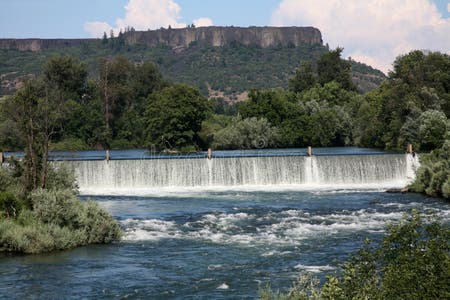 Gold Ray Dam - Oregon stock image. Image of waterfall, rogue - 946683