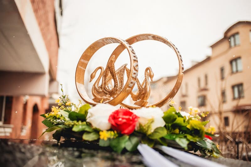 Gold Rings Ornament of the Wedding Car Stock Image - Image of metal ...