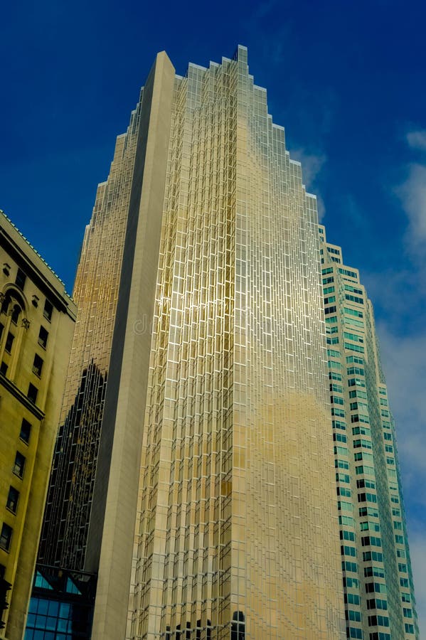 Gold skyscraper in Toronto stock image. Image of royal - 63882945