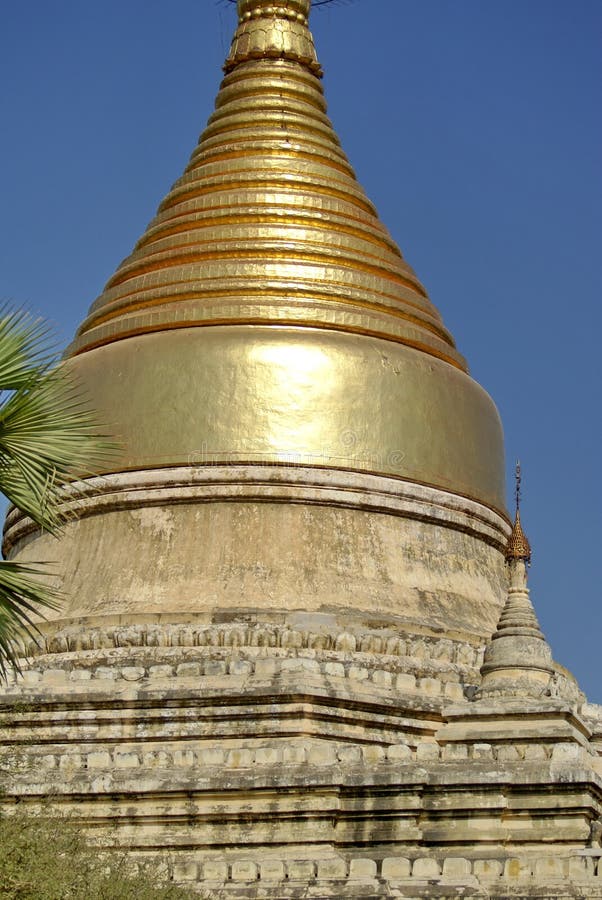 Gold Stupa in the Bagan Archaeological Zone Stock Photo - Image of ...
