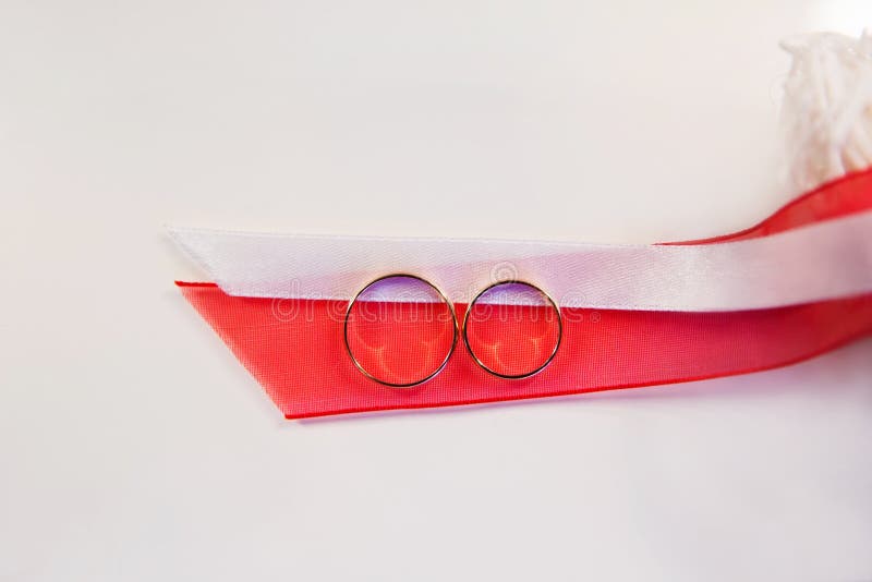 Gold wedding rings stock image. Image of metal, circle - 89662673