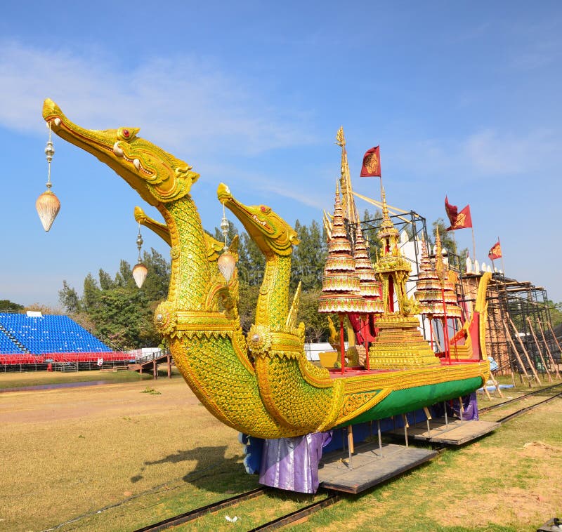 Golden Barge Swan and Dolly on Lawn Stock Image - Image of traditional ...
