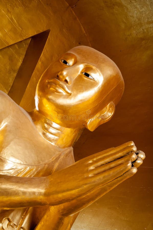 Buddha Praying at Stupa Rajgir Stock Photo - Image of buddhist, pose ...