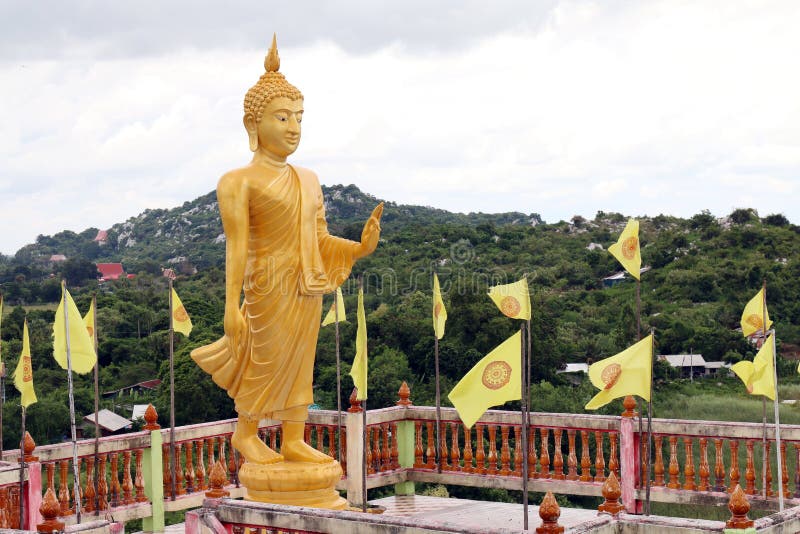 Golden Buddha Statue Stand, Buddha Gold Stock Image - Image of happy ...