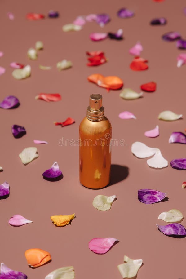 Golden buttercup flowers stock image. Image of closeup - 232259041