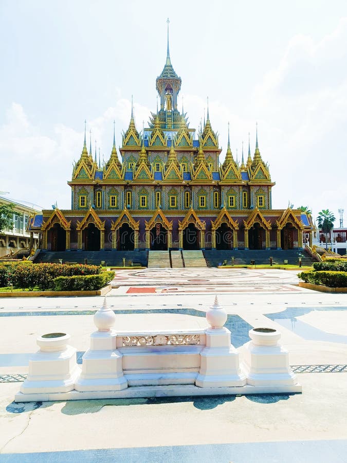 Golden Castle in Ta Song Temple Stock Photo - Image of temp, castle ...
