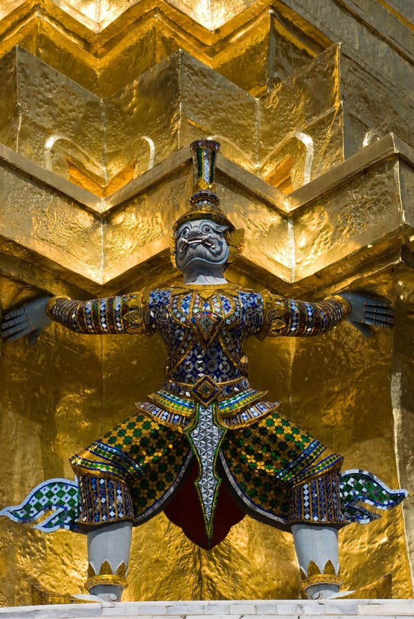 Golden Chedi stock photo. Image of creature, swana, krut - 13195984