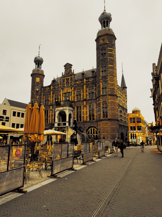 Golden church in Venlo editorial stock image. Image of venlo - 255372409