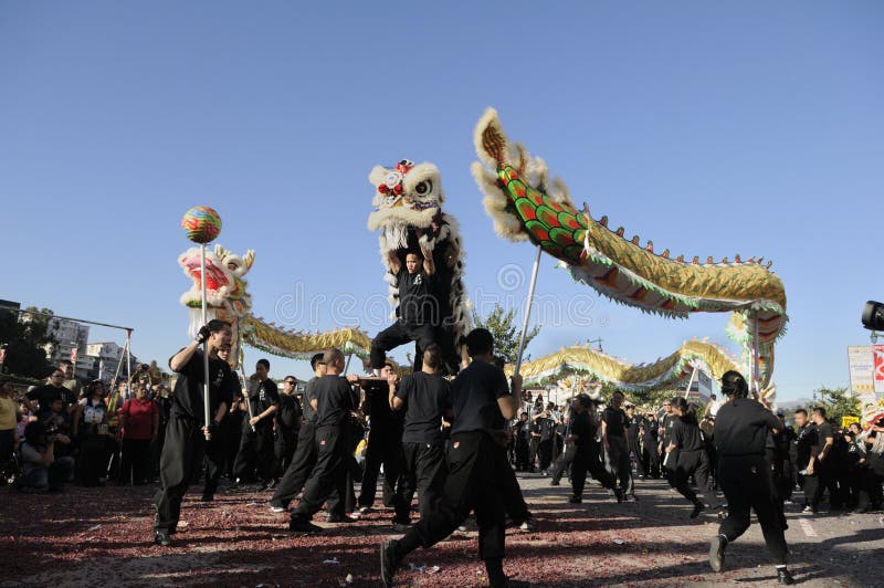 Golden Dragon Parade editorial stock image. Image of celebration - 89291234
