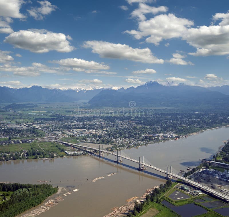 Golden Ears Bridge stock photo. Image of sixlane, city - 29632778