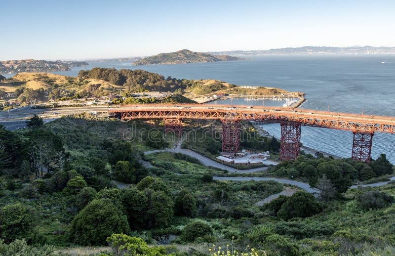 Golden Gate Bridge View from Slacker Hill, San Francisco, USA Stock ...