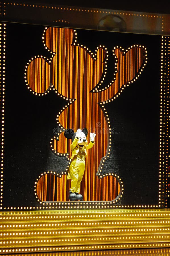 The Golden Micky Show editorial image. Image of clap - 18439785