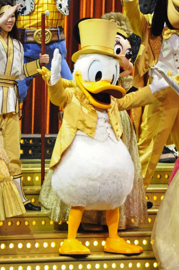 The Golden Micky Show editorial stock photo. Image of person - 18439948