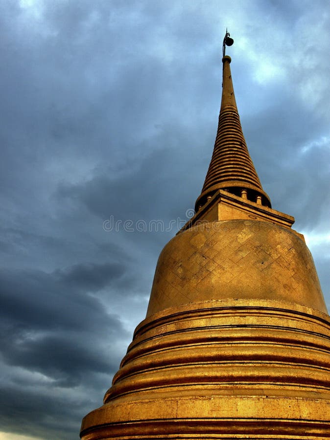Golden Mount in Bangkok stock photo. Image of architecture - 39400038