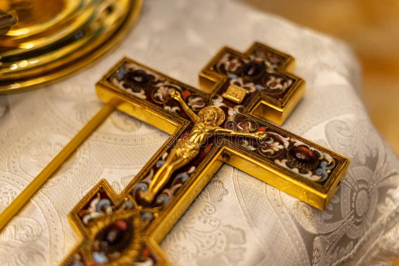 111 Celtic Old Gold Cross Stock Photos - Free & Royalty-Free Stock ...