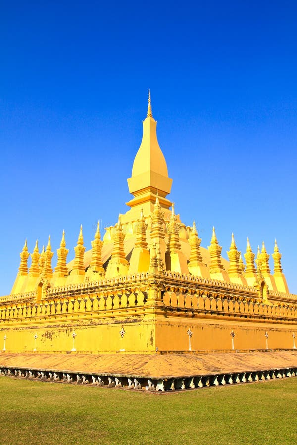 Golden Pagada in Wat Pha that Luang Stock Image - Image of symbol ...