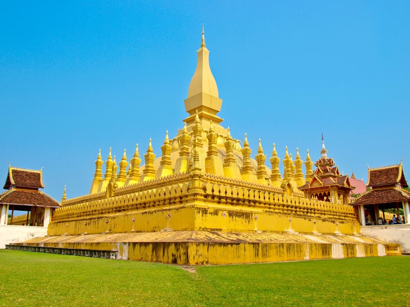 Golden Pagada at Wat Pha-that Luang in Vientiane Stock Photo - Image of ...