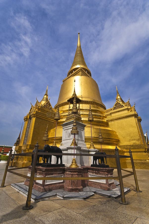 The golden Pagoda... stock image. Image of thailand, grand - 17283119