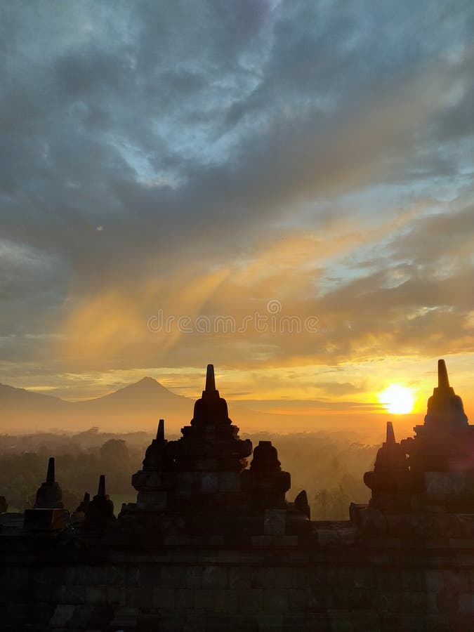 Golden Sunrise at Borobudur Temple Stock Image - Image of golden ...