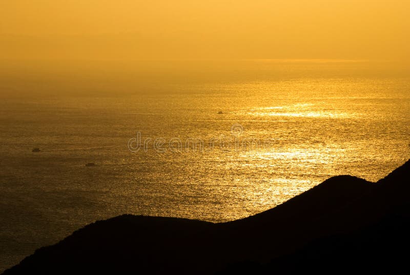 Golden sunshine on the sea stock image. Image of mist - 18812707