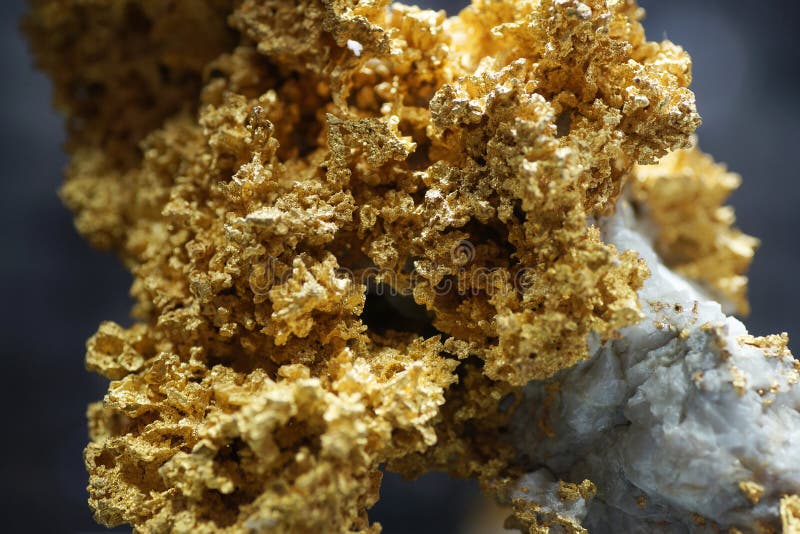 Golderz stockfoto. Bild von mineralien, fülle, proben - 40937744