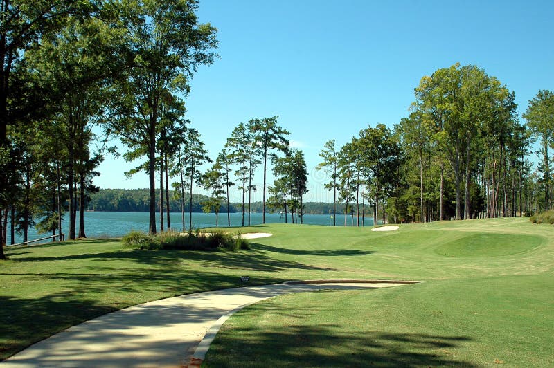 Difficult golf course stock image. Image of ready, hill - 15669889