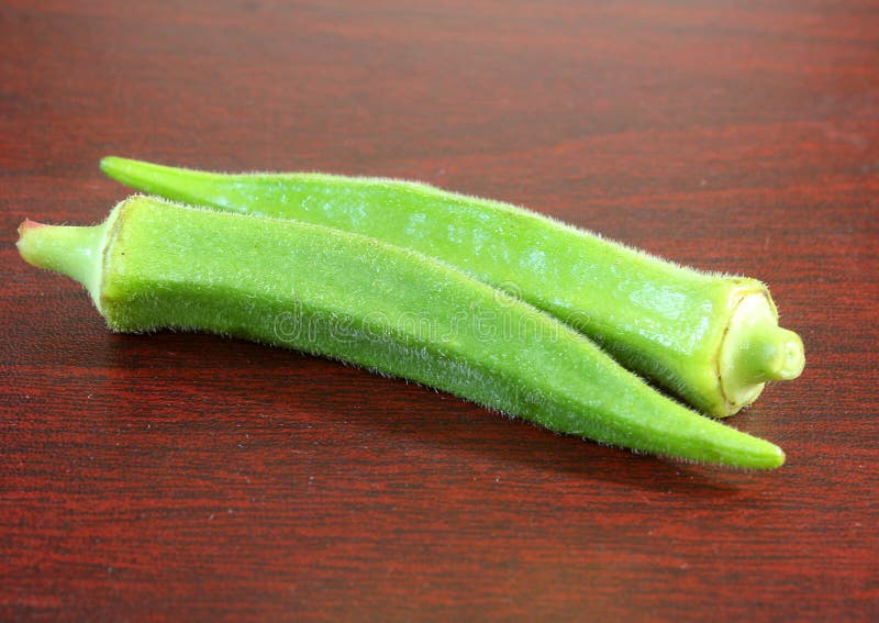 Gombo image stock. Image du studio, ingrédient, longtemps - 36031105