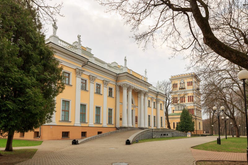 GOMEL, BELARUS - July 29, 2016: Panoramic View in the Park Ensemble of ...