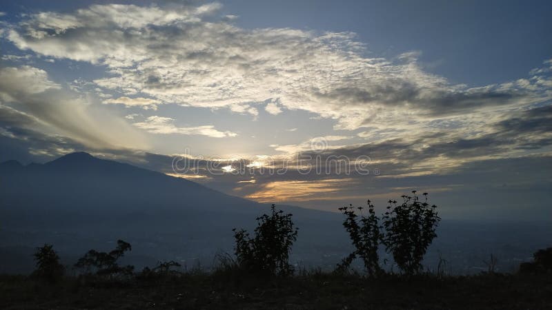 Good morning mountain stock image. Image of dawn, mountain - 262586373