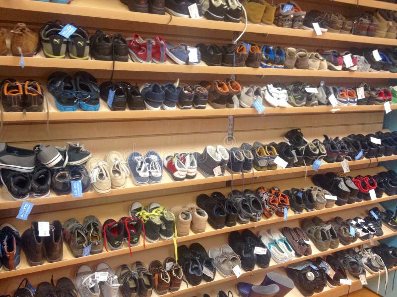 Different goods in a shop editorial image. Image of shop - 55656435