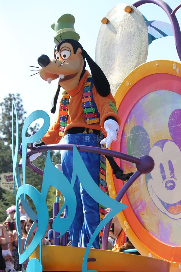 Goofy editorial stock photo. Image of themepark, disneys - 55049198