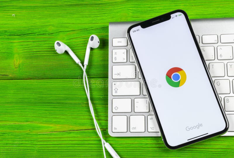 Google Chrome Application Icon on Apple IPhone X Screen Close-up ...