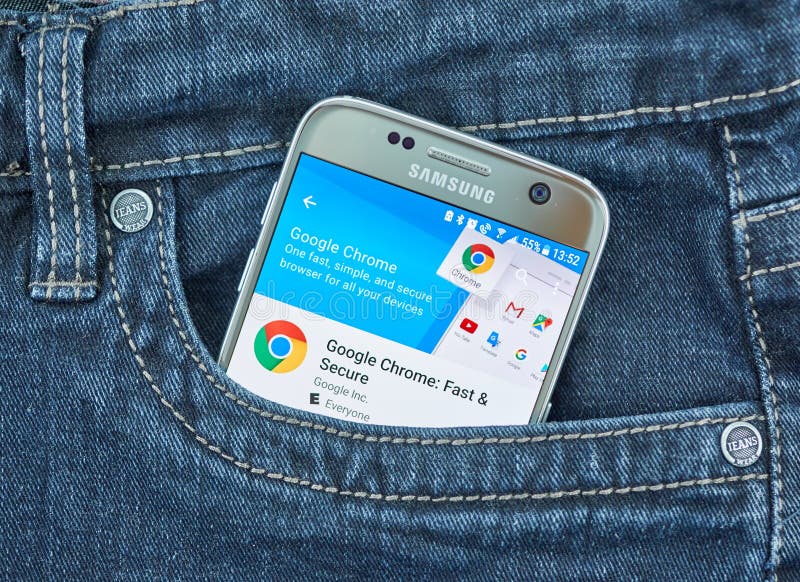 Google Chrome Mobile Application on Screen of Samsung Editorial Stock ...