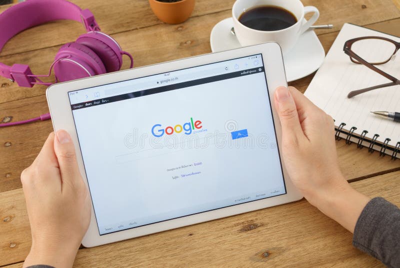 Google Es Un Americano Multi Imagen editorial - Imagen de claves ...