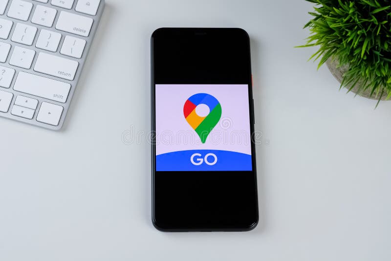 Google Maps Go App Logo on a Smartphone Screen. Editorial Photo - Image ...