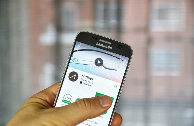 Google Myglass app fotografía editorial. Imagen de tenencia - 84176352
